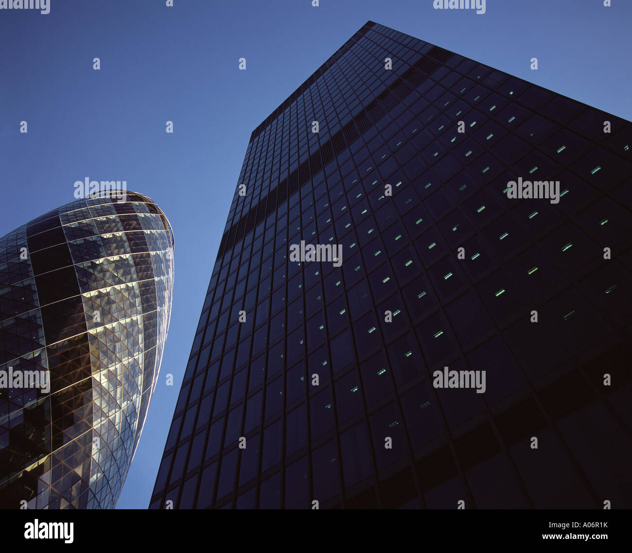 Swiss re building architecture city of london contemporary buildings hi ...