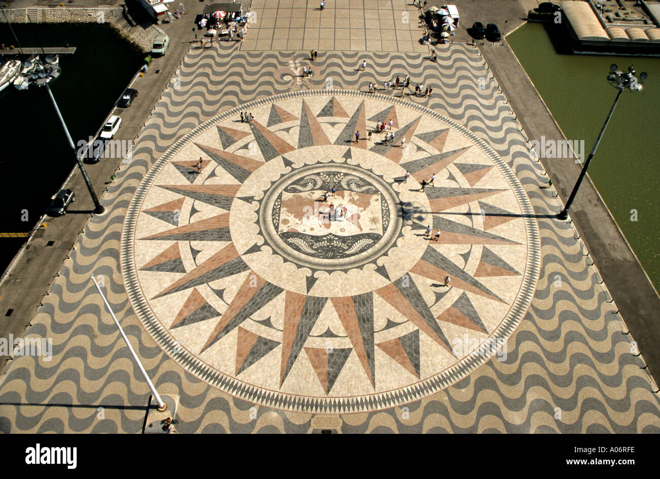 Inlaid tiles hi-res stock photography and images - Alamy