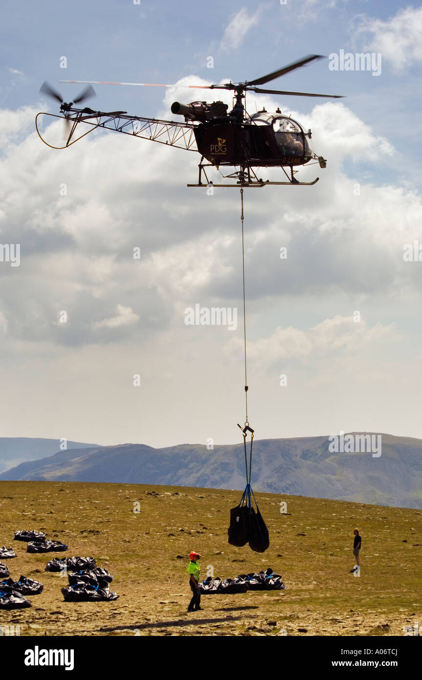 Sud Aviation Aerospatiale SA315B Lama helicopter carrying stone for ...