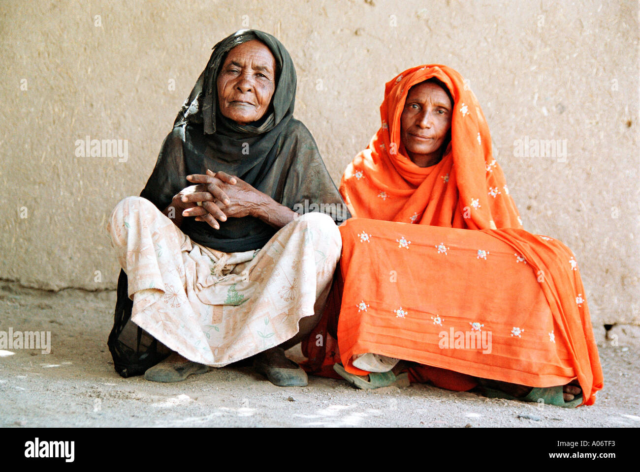 Nilo saharan people hi-res stock photography and images - Alamy