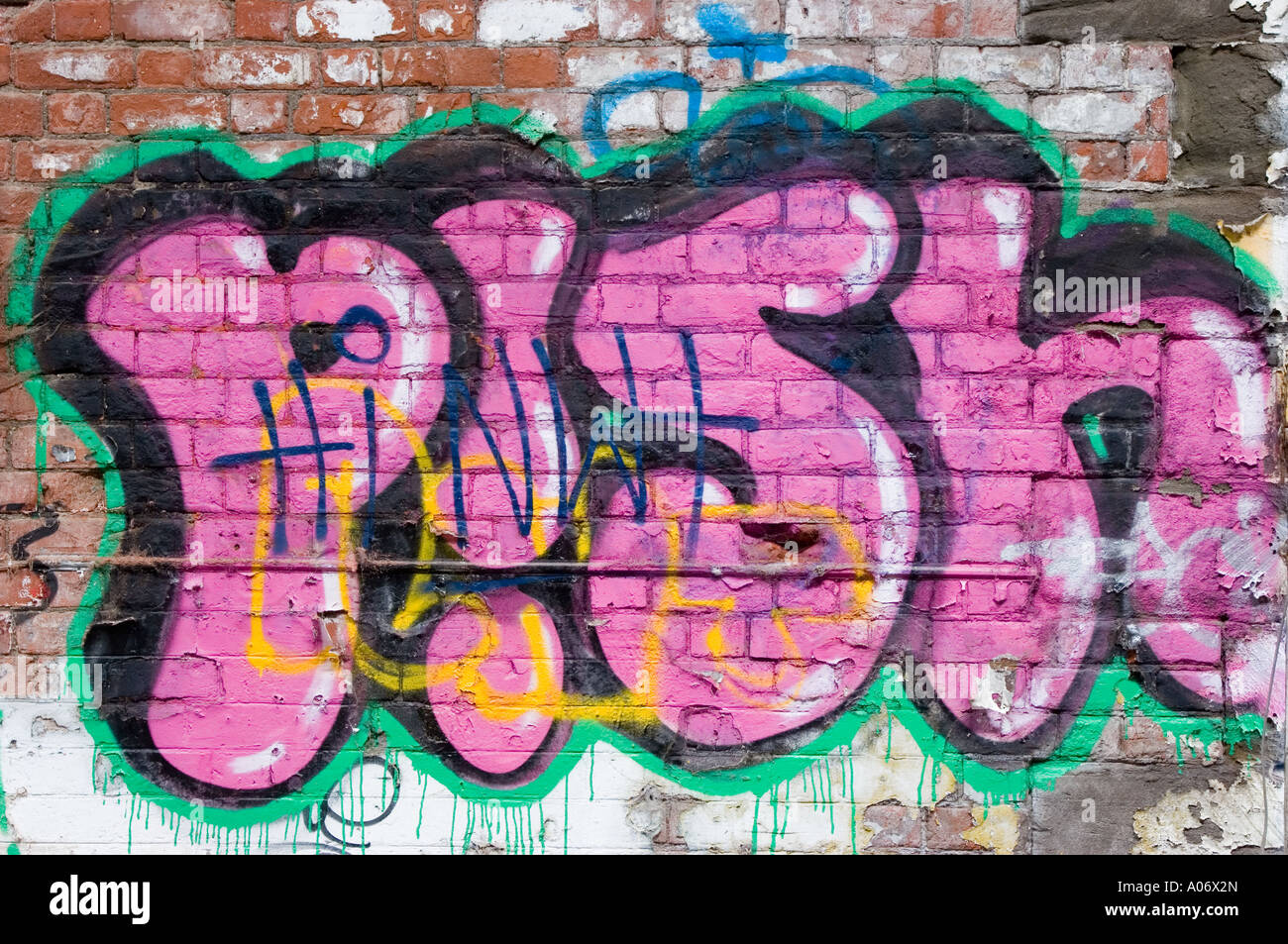 Graffiti Dundee Tayside Scotland uk Stock Photo - Alamy