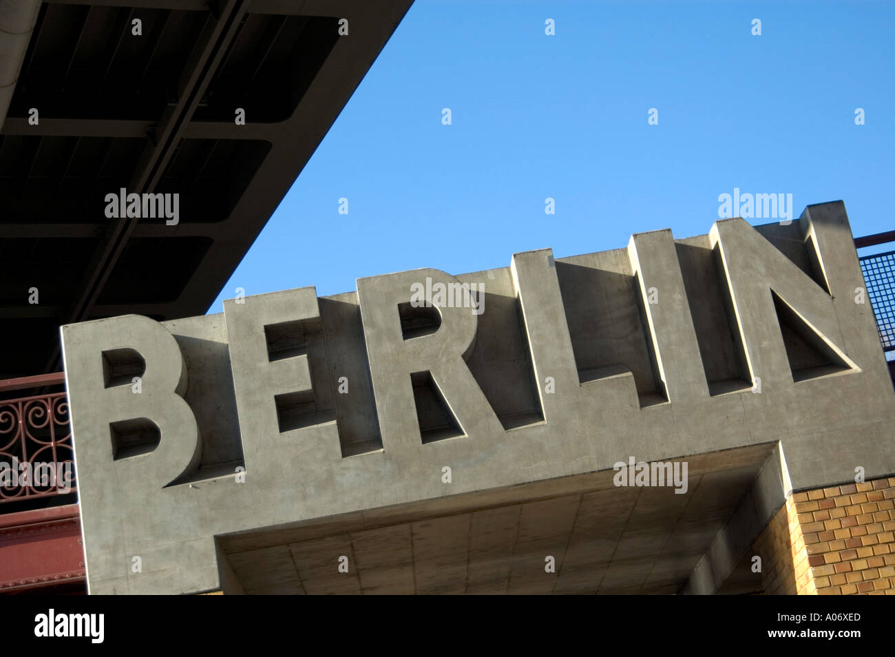 Berlin sign hi-res stock photography and images - Alamy