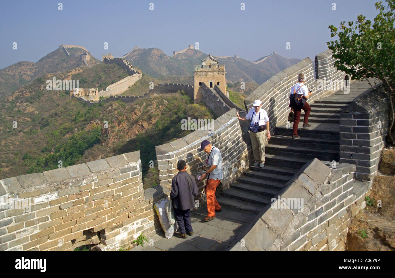 tourist paying the locals on The Great Wall at Jinshanling Stock Photo ...
