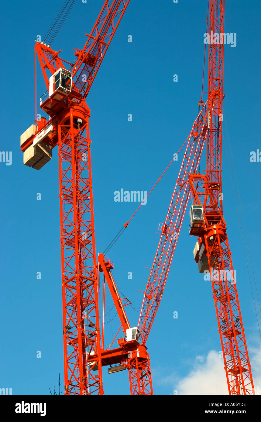 Construction site crane hi-res stock photography and images - Alamy
