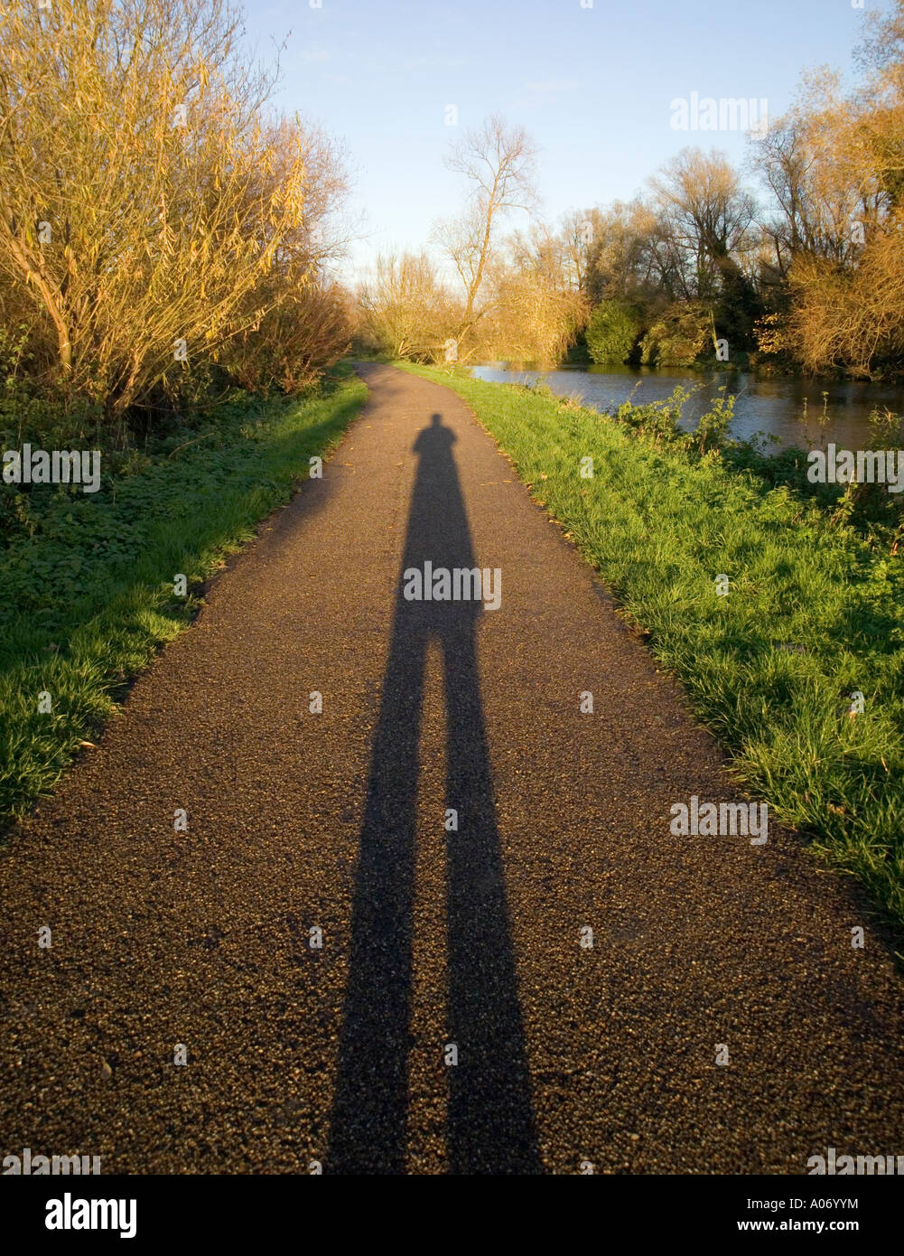 Man shadow grass hi-res stock photography and images - Alamy