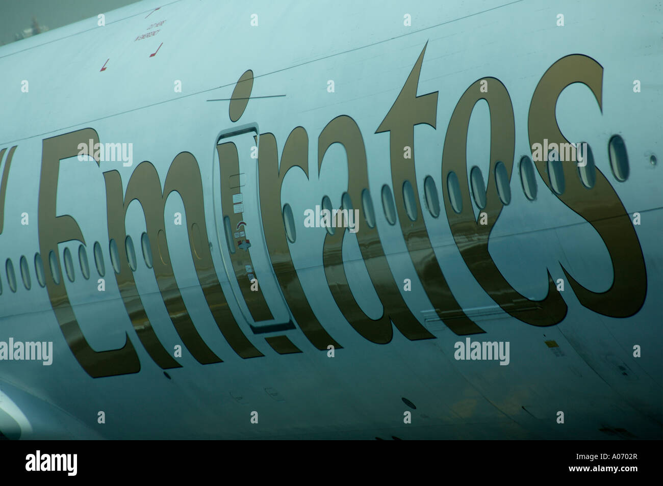 Emirates Airline Logo Stock Photos & Emirates Airline Logo Stock Images ...