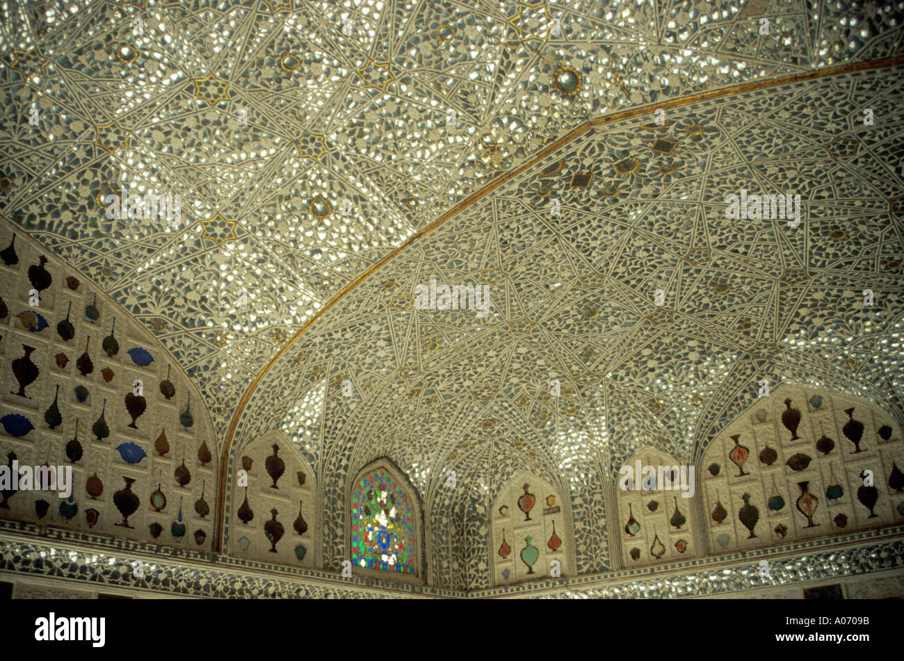 Mirrored Ceiling, Sheesh Mahal, Amber Fort, Rajasthan, India Stock ...