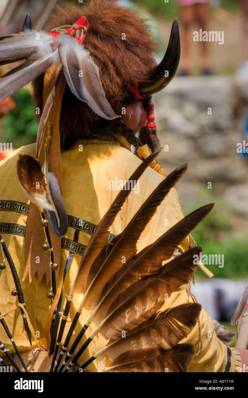 American indian buffalo dance hi-res stock photography and images - Alamy