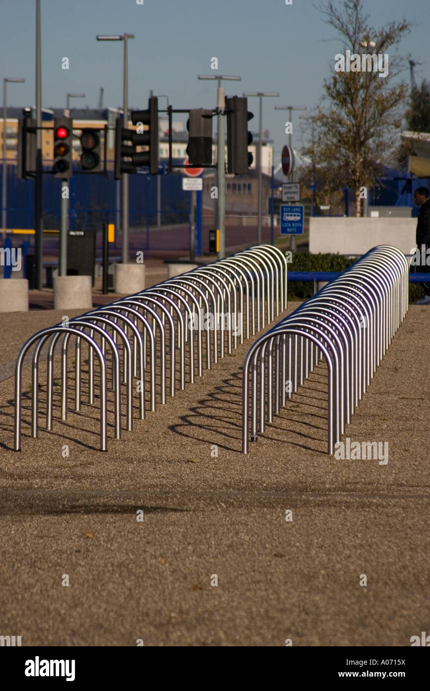 Hoops stands hi-res stock photography and images - Alamy