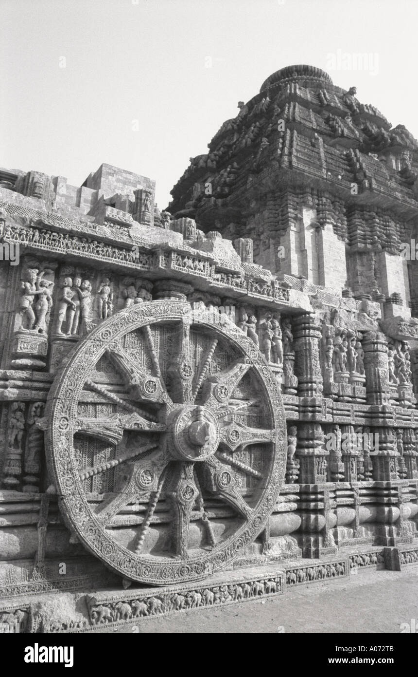 Sun Temple wheel made of stone at Konark Orissa India Stock Photo - Alamy