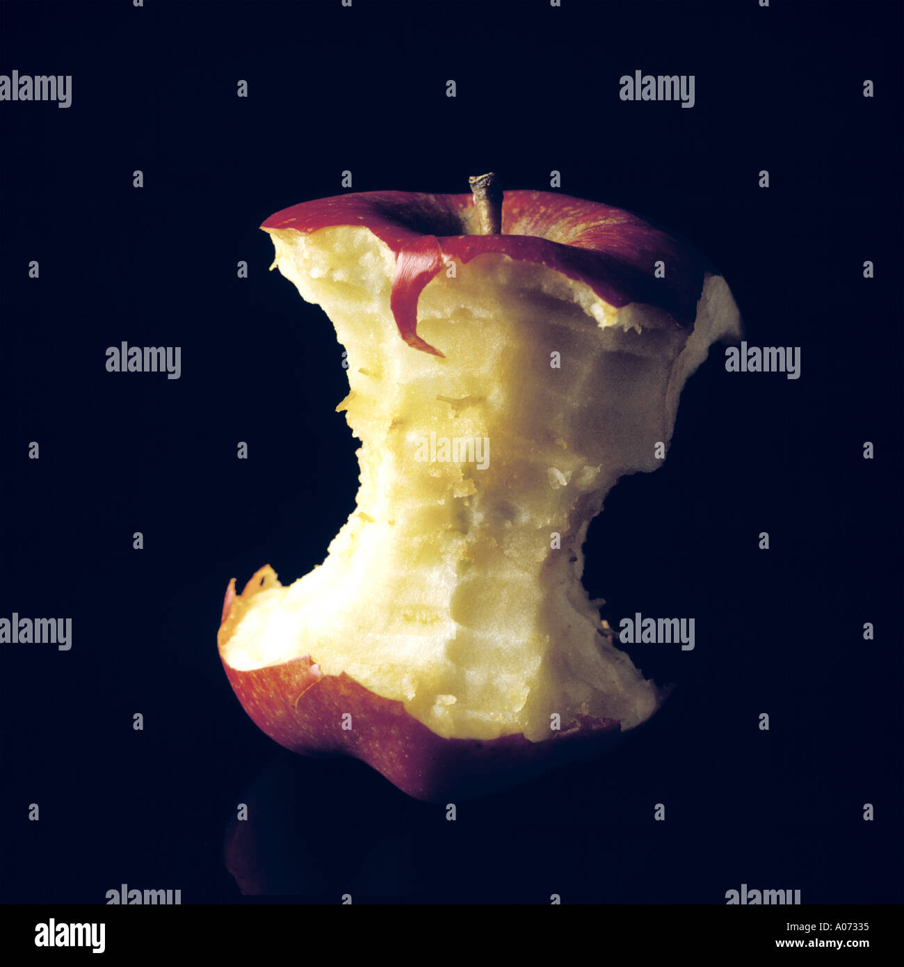 Still life apple hi-res stock photography and images - Alamy