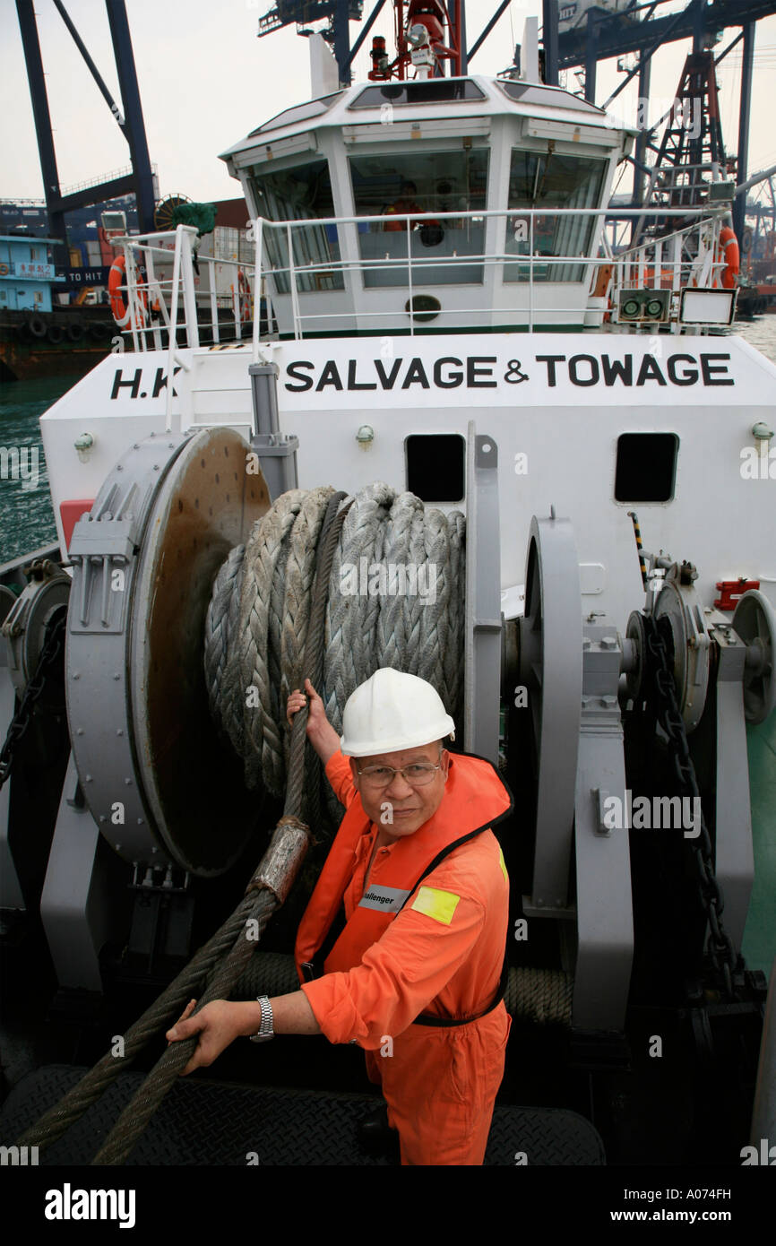 Tug mooring container ship hi-res stock photography and images - Alamy