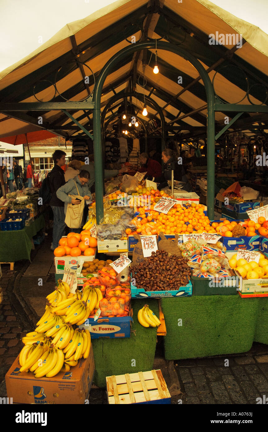 Fruit market stall in the centre of York, England Stock Photo - Alamy
