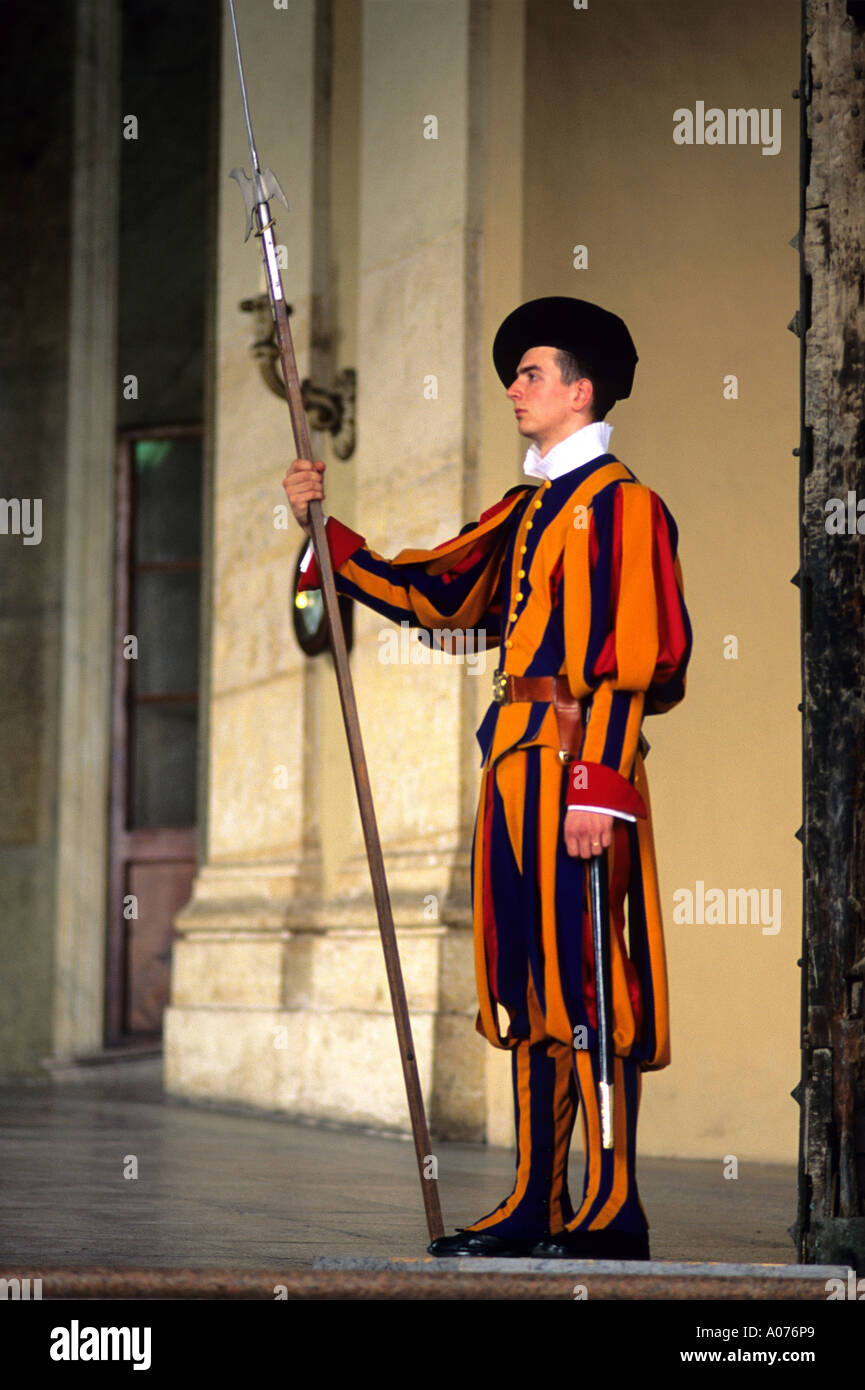 Swiss guard hi-res stock photography and images - Alamy