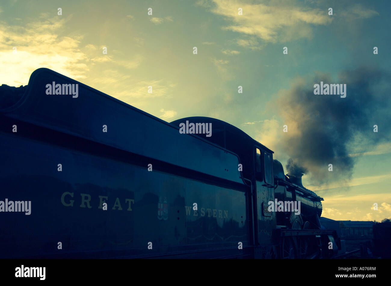 Rood Ashton Hall 4965 Hall Class steam locomotive Stock Photo - Alamy