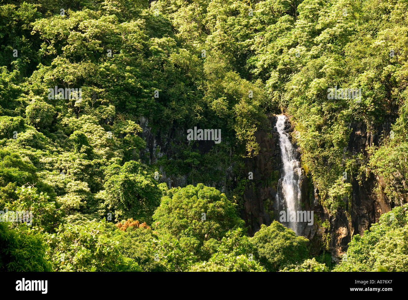 Hawaii water fall Stock Photo - Alamy