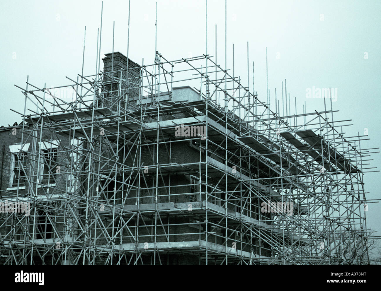 Scaffolding on building Stock Photo - Alamy