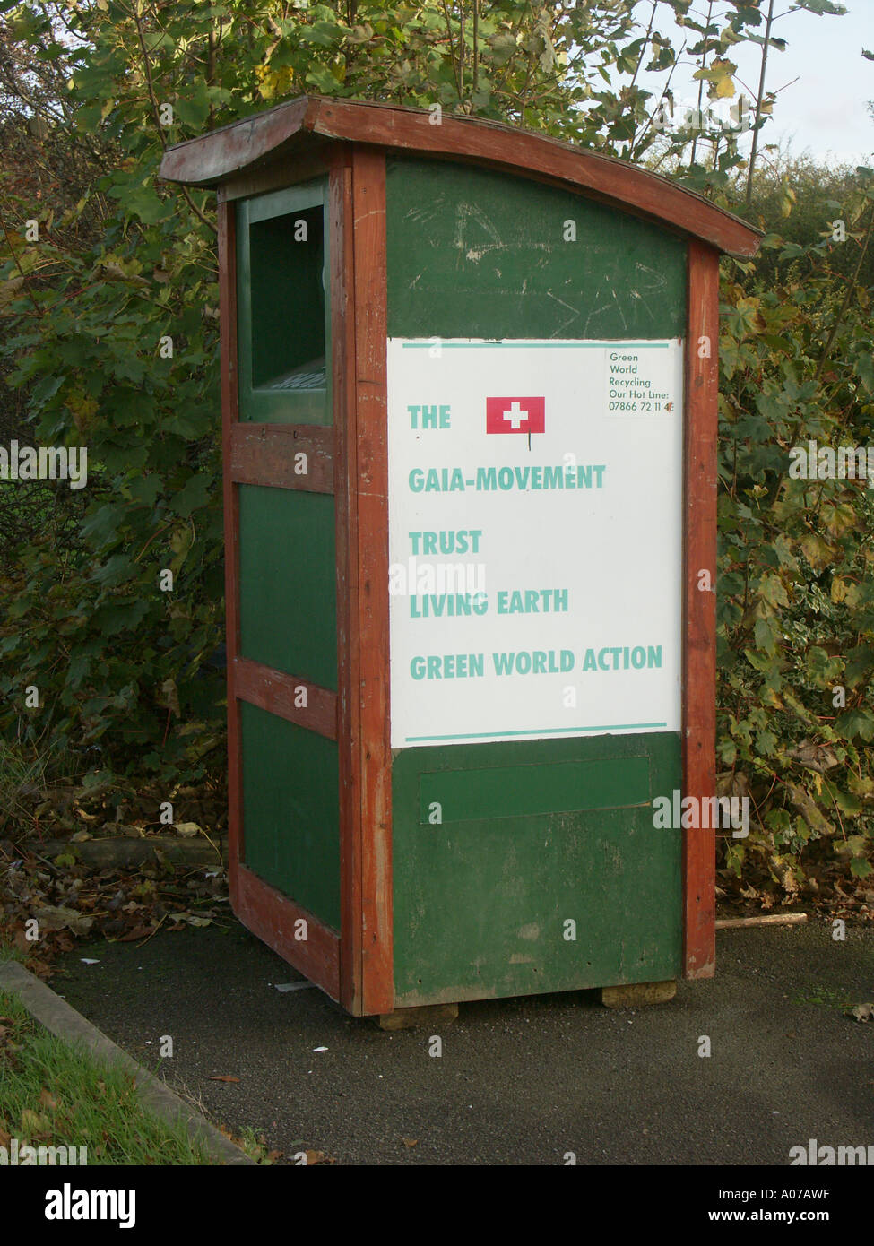 Gaia Movement Trust Recycling Bin Stock Photo - Alamy
