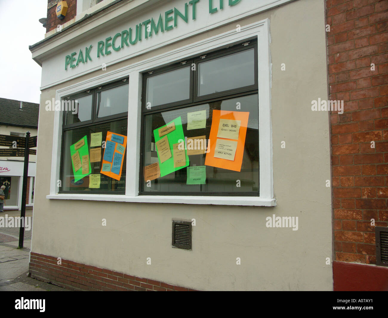 Job vacancy advert hi-res stock photography and images - Alamy