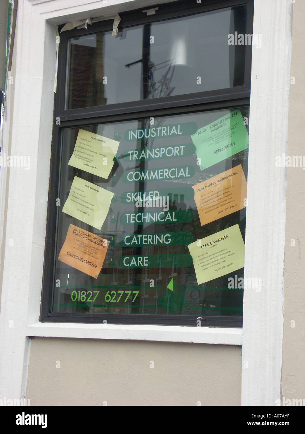 Job advert uk temporary hi-res stock photography and images - Alamy