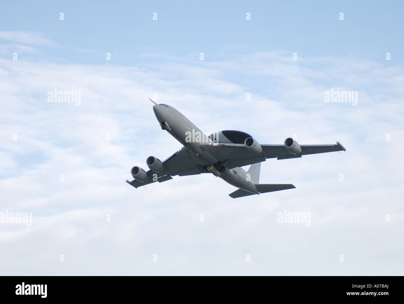 Tf33 pw 100a hi-res stock photography and images - Alamy