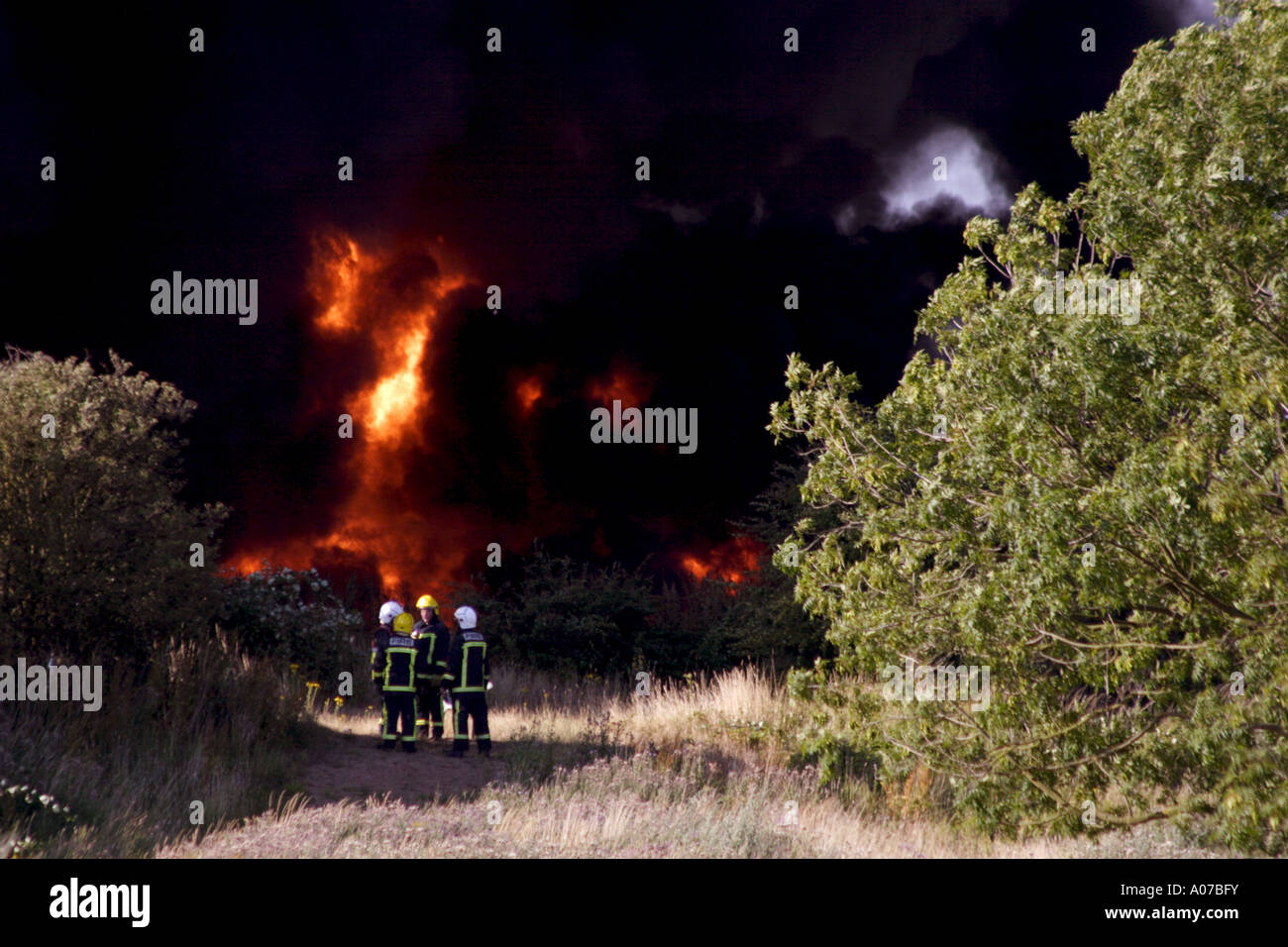 Black fireman uk hi-res stock photography and images - Alamy