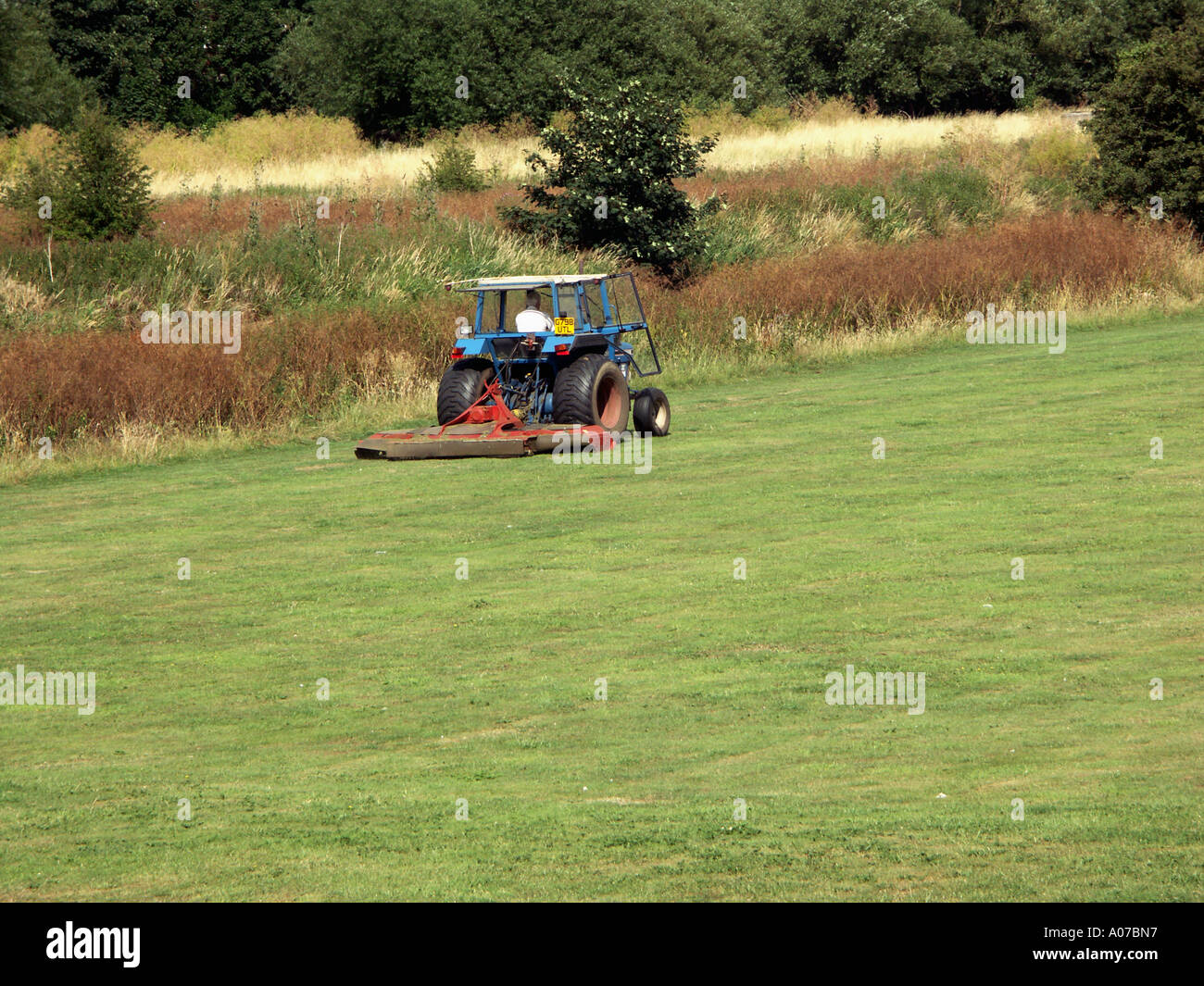 Versatile tractor hi-res stock photography and images - Alamy
