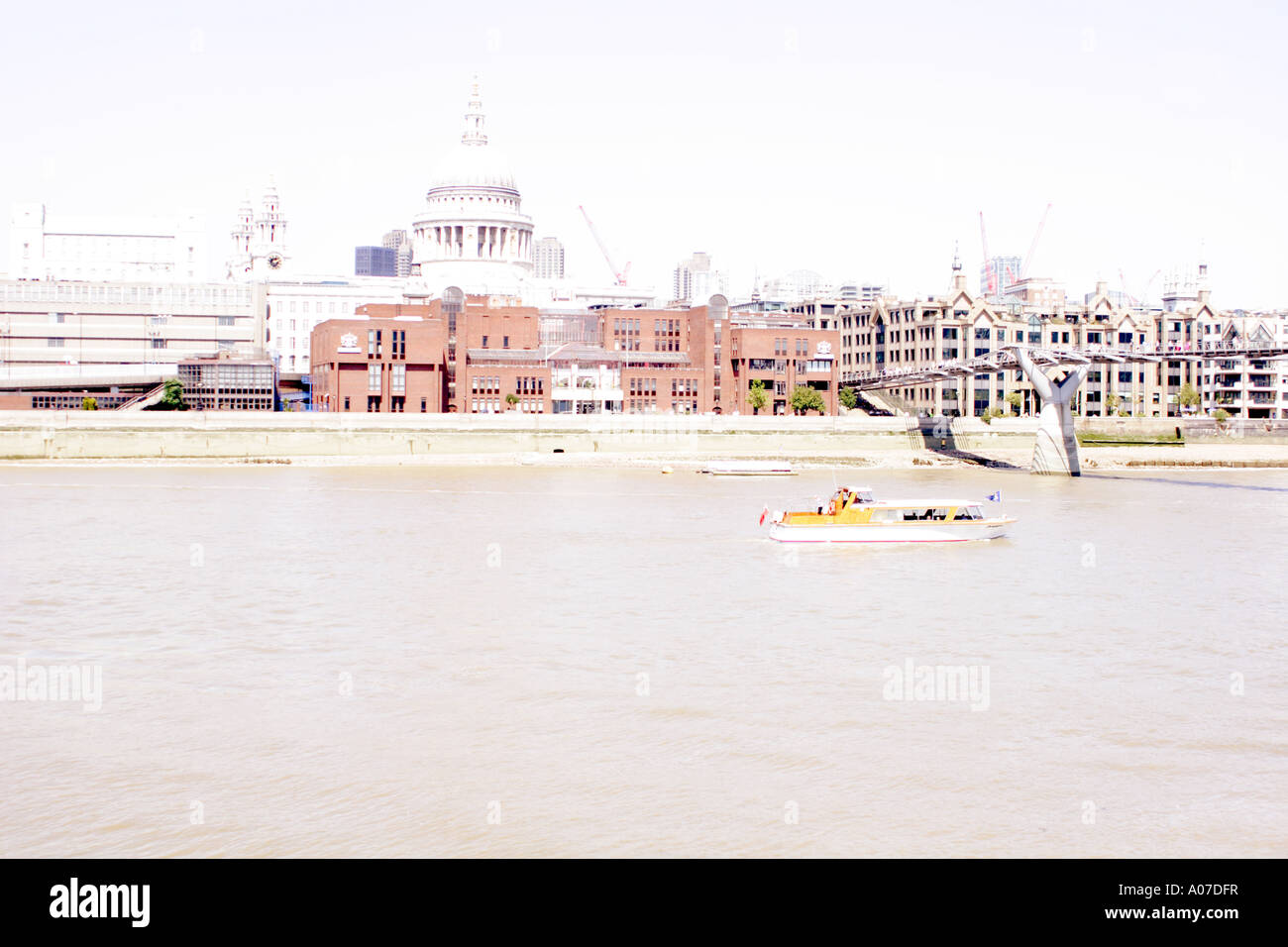 High key view of the Thames, London, UK Stock Photo - Alamy