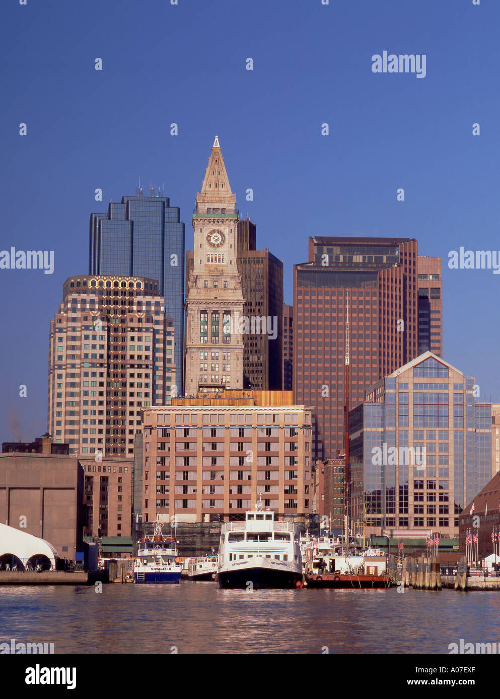 Boston harbor ships hi-res stock photography and images - Alamy