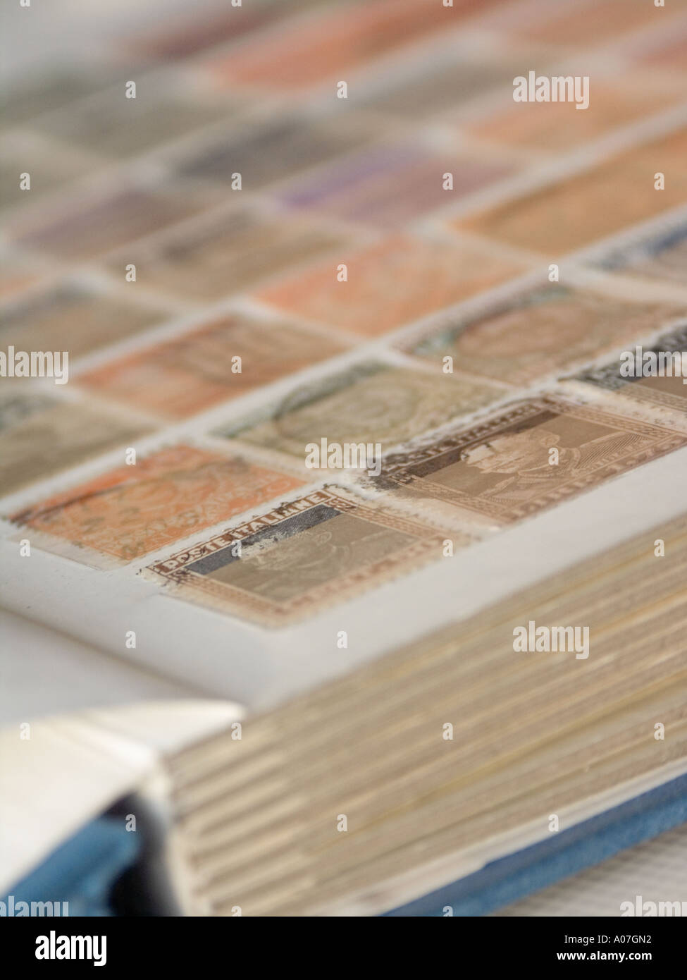 Poste italiane stamp hi-res stock photography and images - Alamy