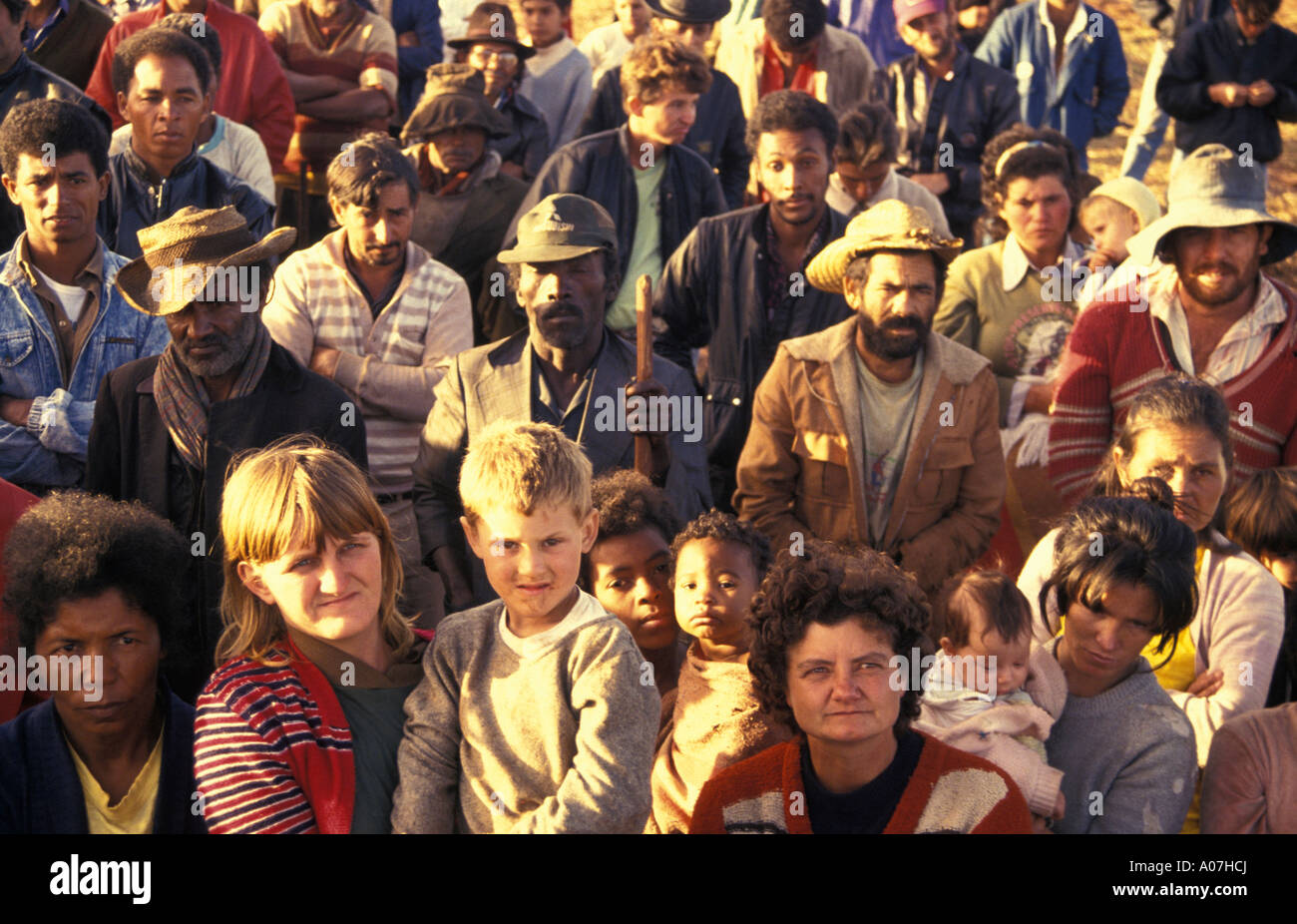 Brasiguaios, brazilian rural workers living in Paraguay. Poverty and ...