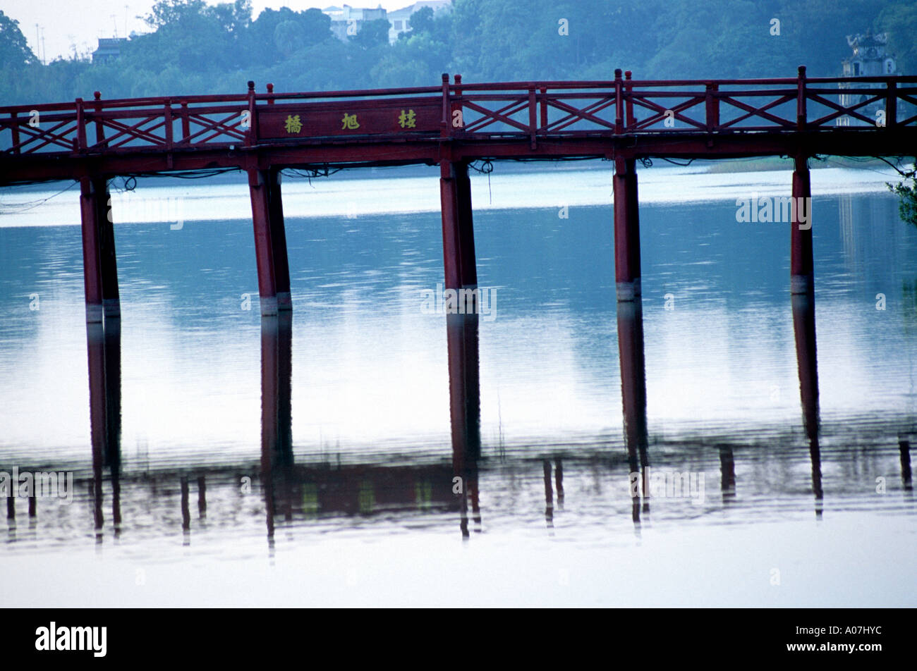 Rising sun bridge hi-res stock photography and images - Alamy