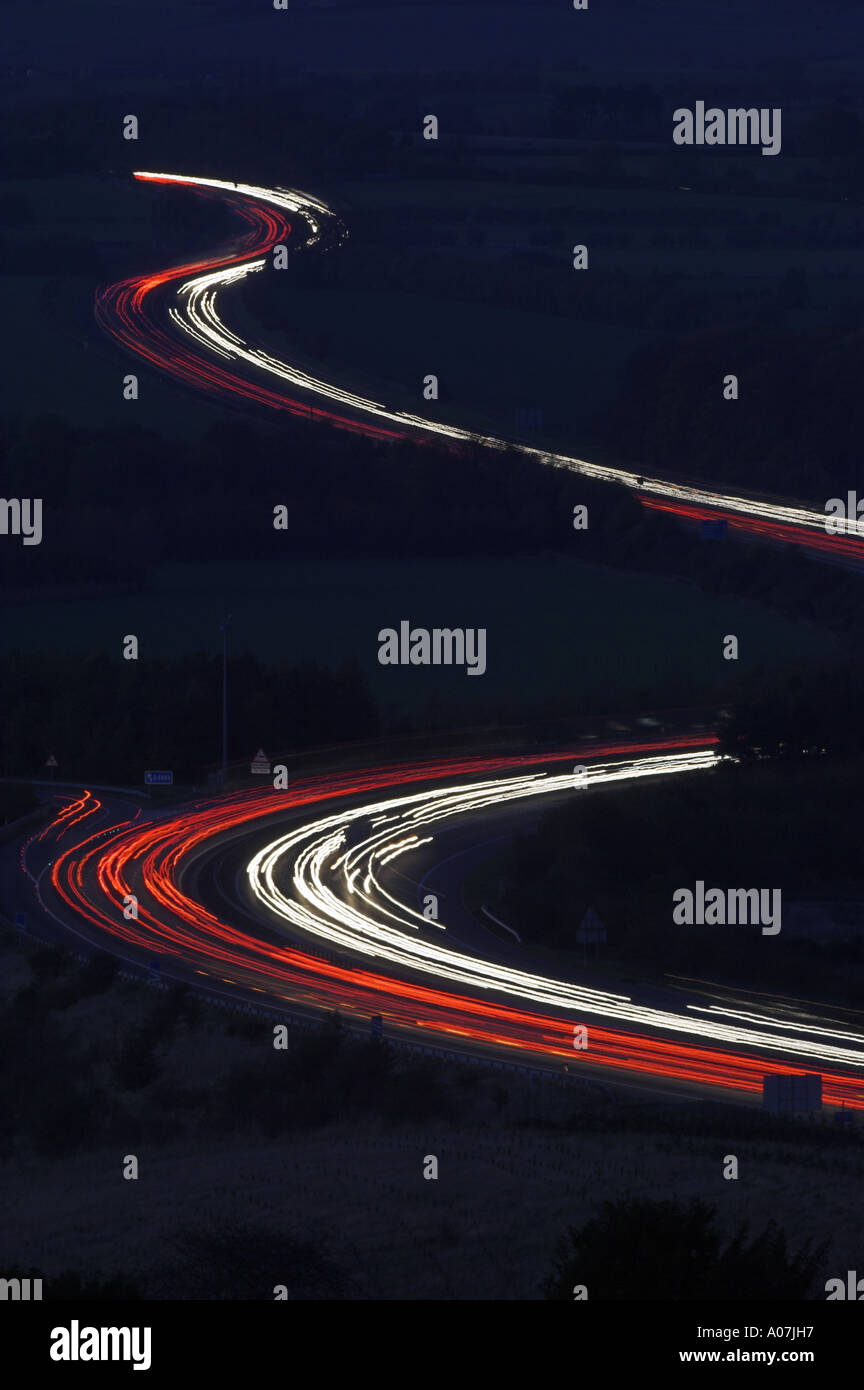M40 motorway, traffic, light trails at dusk Stock Photo - Alamy