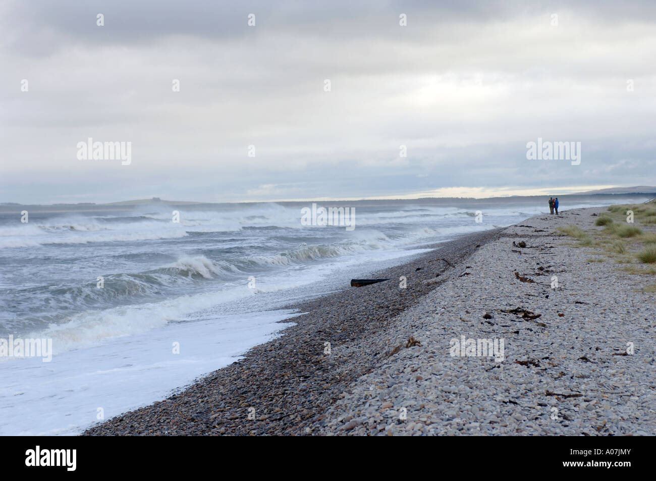 Steep shelving beach hi-res stock photography and images - Alamy