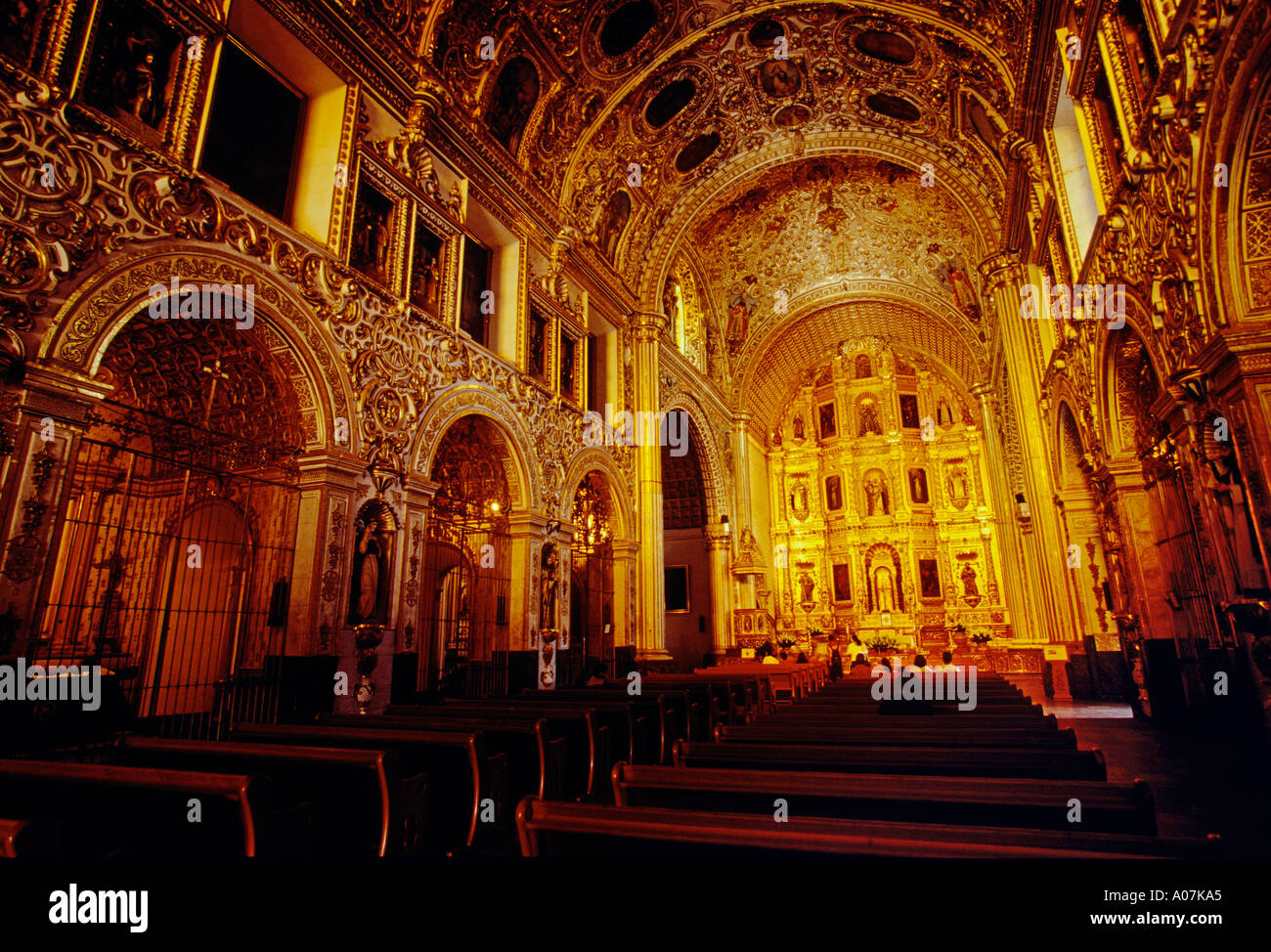 Barrel vaulted ceiling hi-res stock photography and images - Alamy