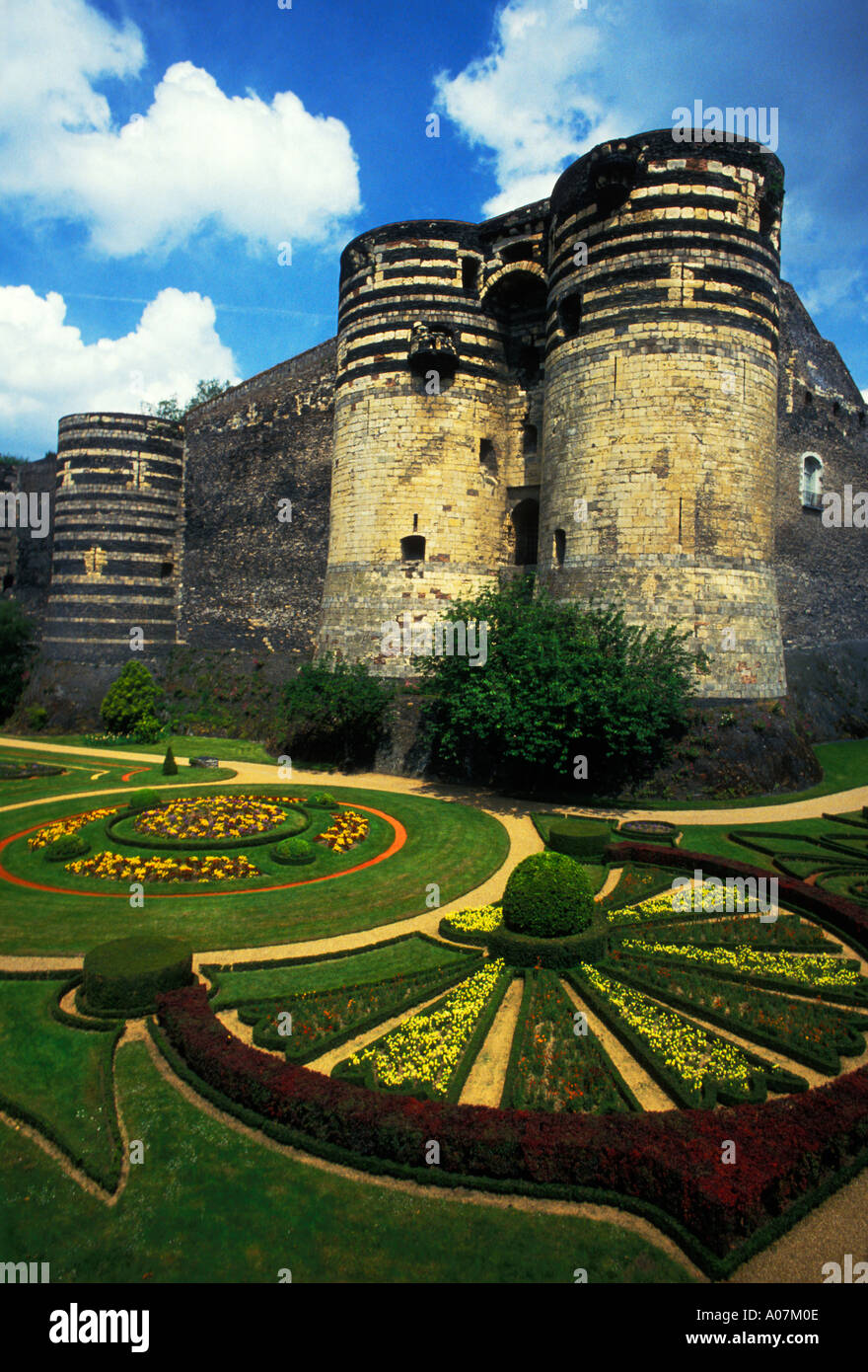 garden, moat, Angers Chateau, Chateau d'Angers, Angers Castle, city of ...