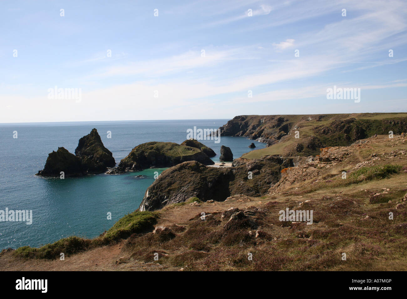KYNANCE COVE. THE LIZARD. CORNWALL. ENGLAND UK. EUROPE Stock Photo - Alamy