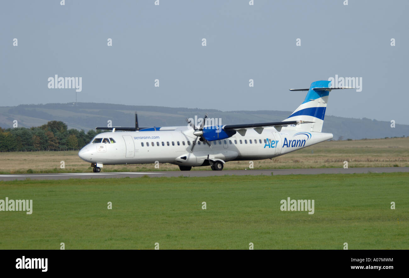 Aerospatiale -72-201ATR of Aer.Arann preparing to depart Inverness ...