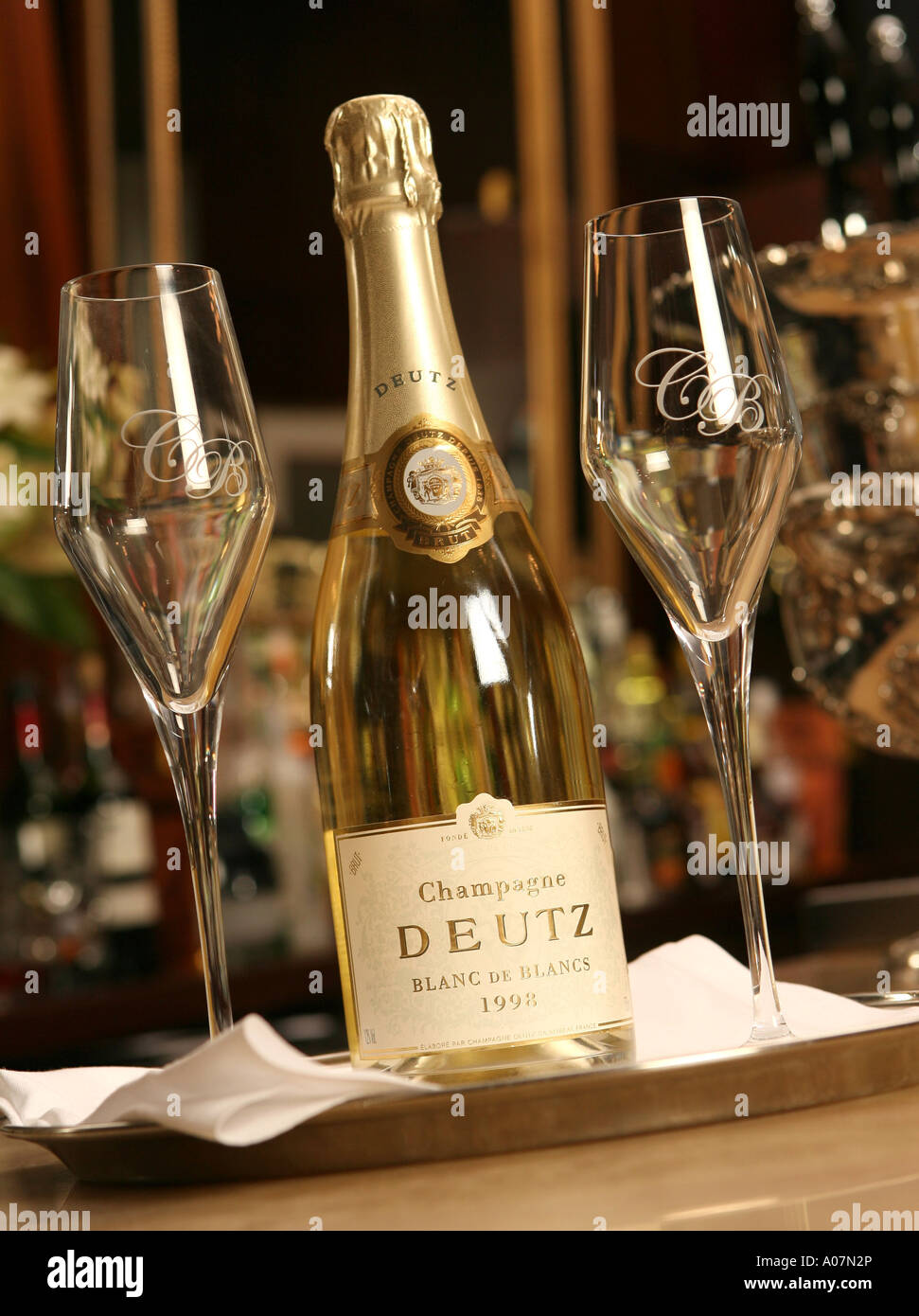 Deutz champagne hi-res stock photography and images - Alamy
