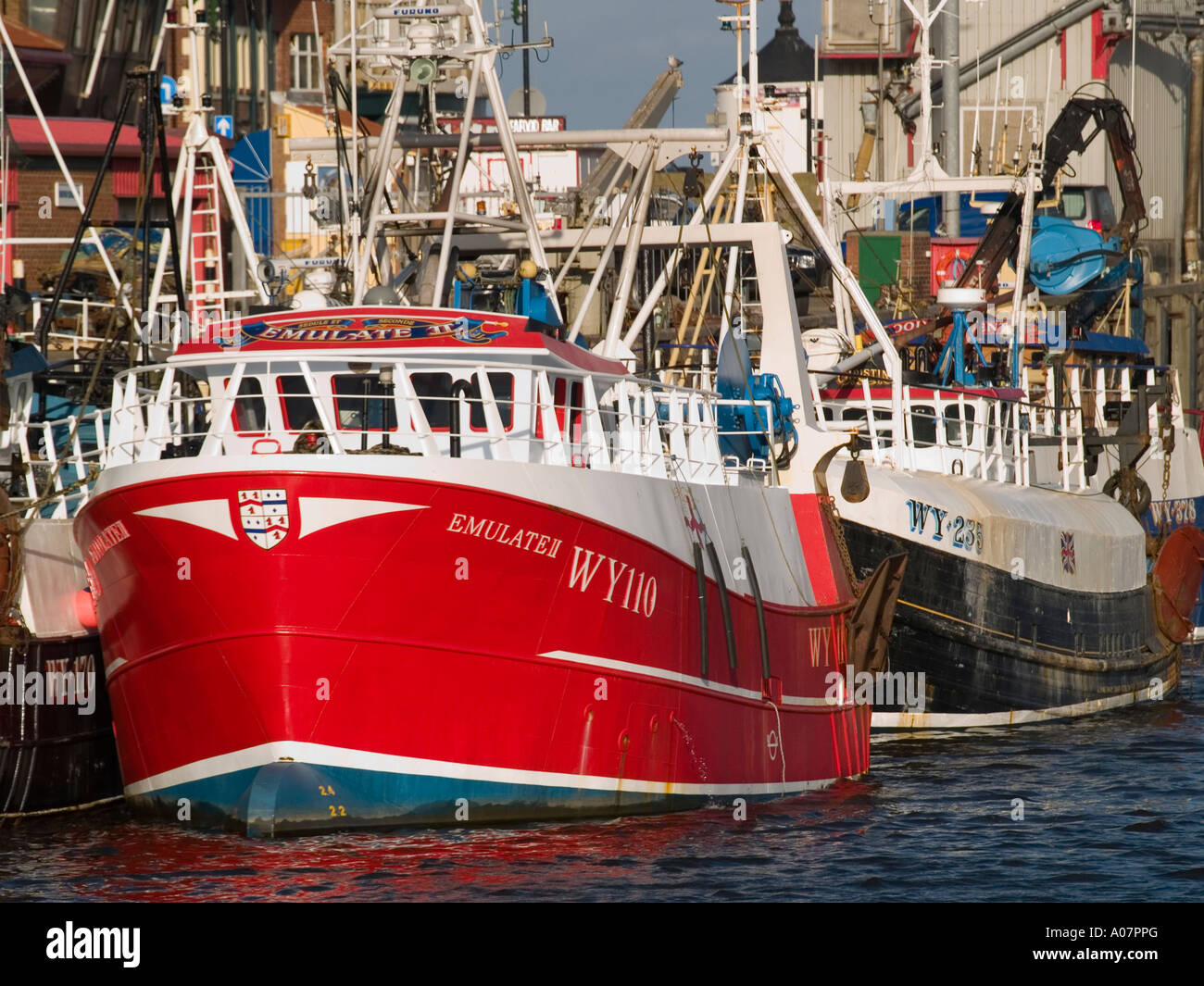 Whitby fish quay hi-res stock photography and images - Alamy