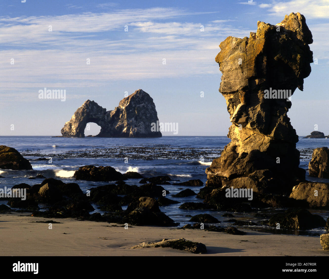 Mack arch hi-res stock photography and images - Alamy