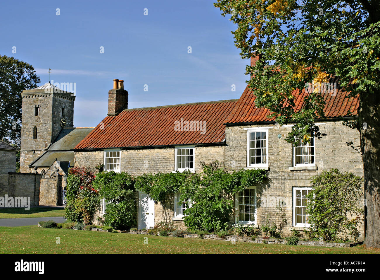 Hovingham village hi-res stock photography and images - Alamy