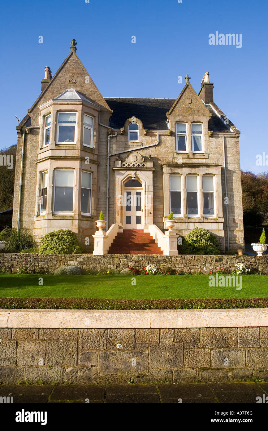 Typical British house Stock Photo - Alamy