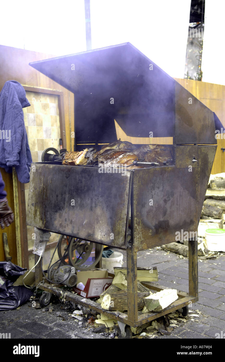 barbecue pig roasting ham meat Stock Photo - Alamy
