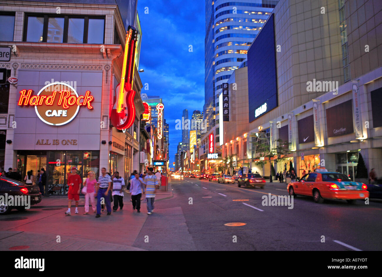 At the hard rock cafe hi-res stock photography and images - Alamy