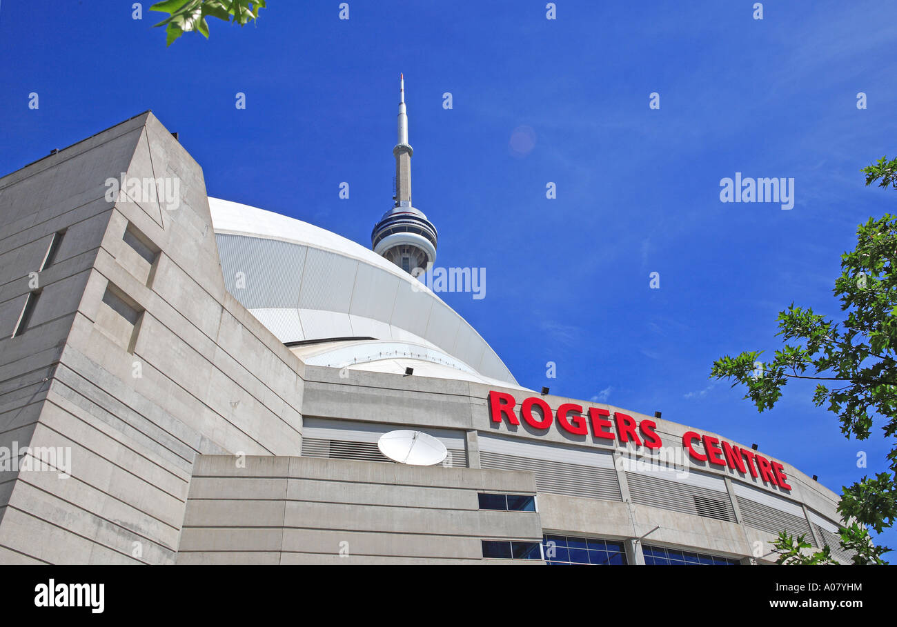 Toronto, CN Tower And Skydome Stock Photo - Alamy