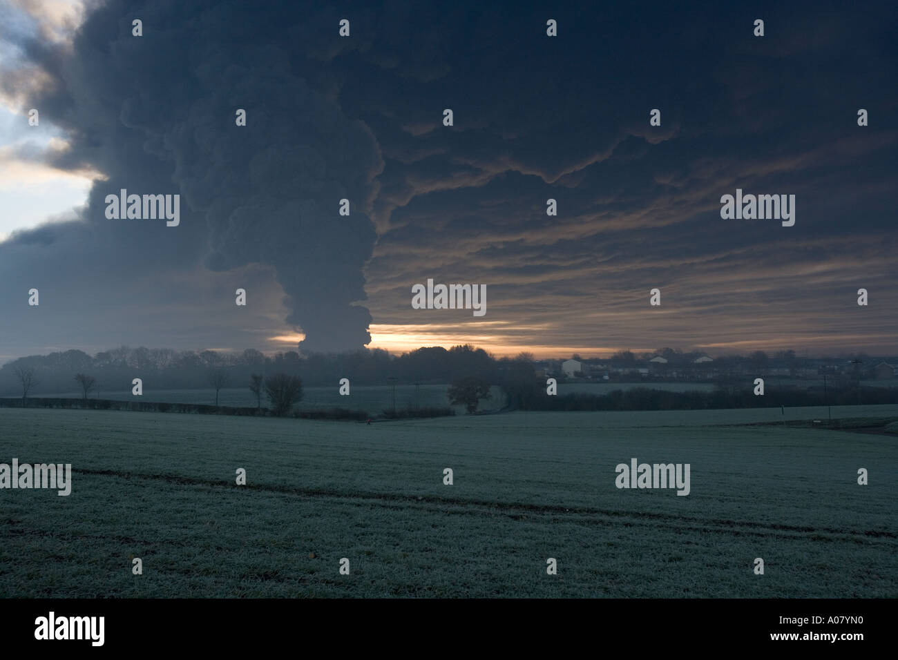 Buncefield Explosion High Resolution Stock Photography and Images - Alamy