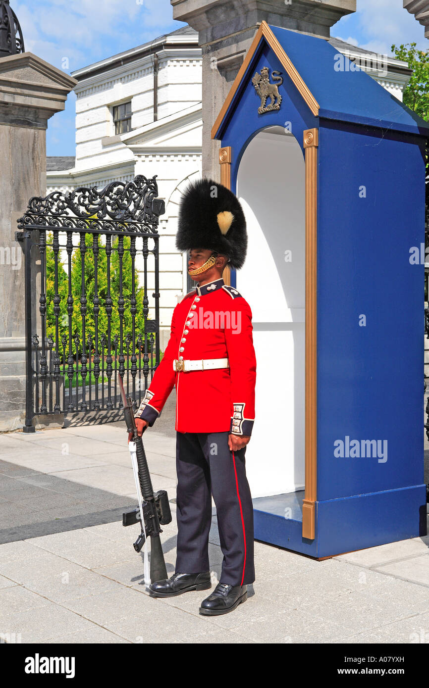 Guard duty sentry box hi-res stock photography and images - Alamy