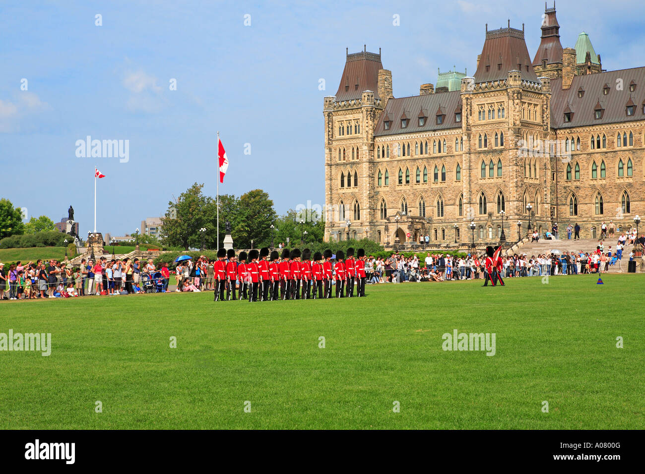 Ottawa parliament guard hi-res stock photography and images - Alamy