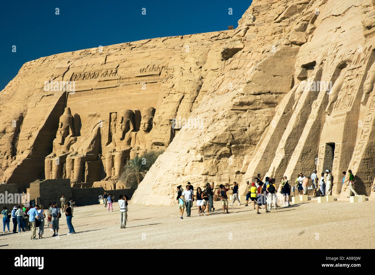 Abu Simbel & Queen Nefertari Temple Stock Photo - Alamy